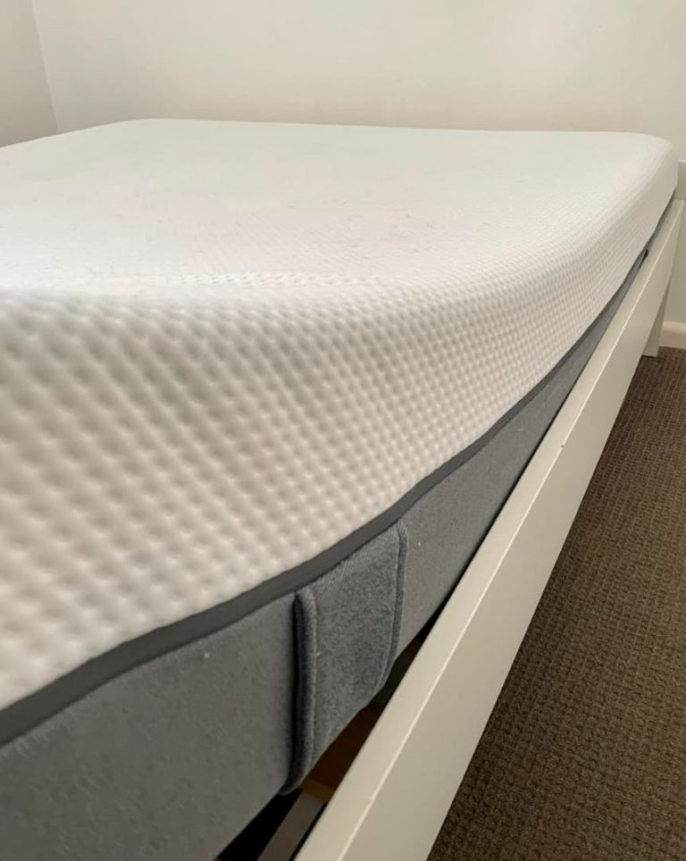 The Emma Original Mattress Review - Sleep Education